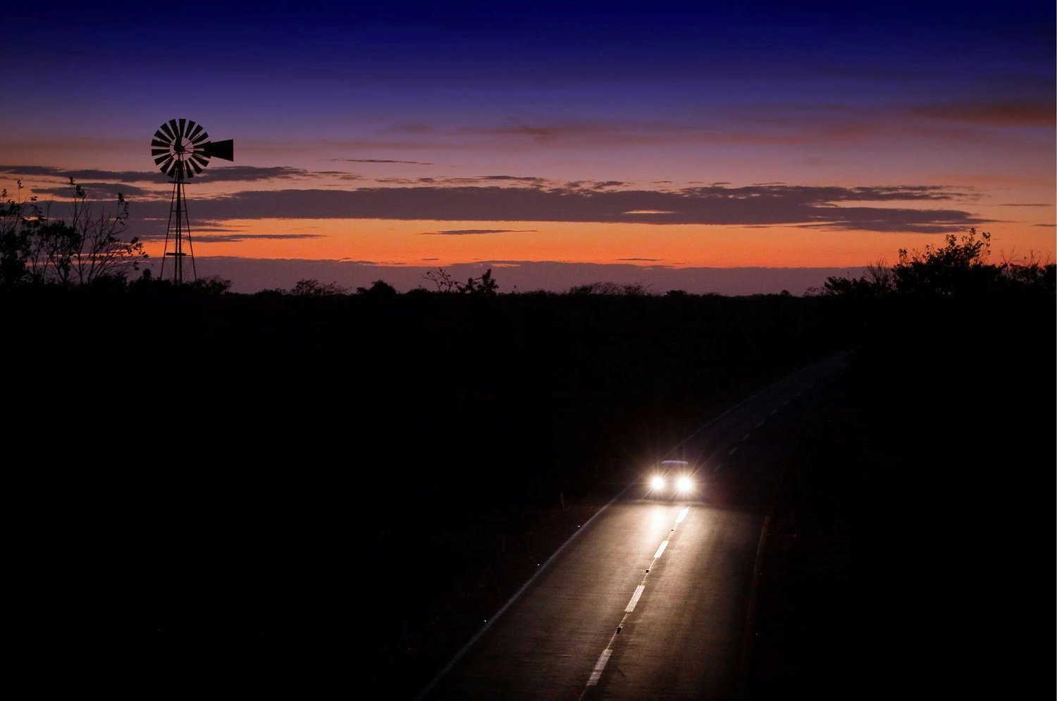 ≡ Лампа Philips галогенова 12V H7 55W Px26Dvisionplus +60% (2шт) (PS ...